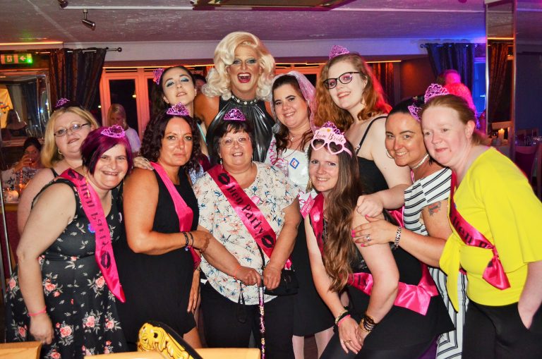 Essex Hen Nights - Hunters Meet Hotel